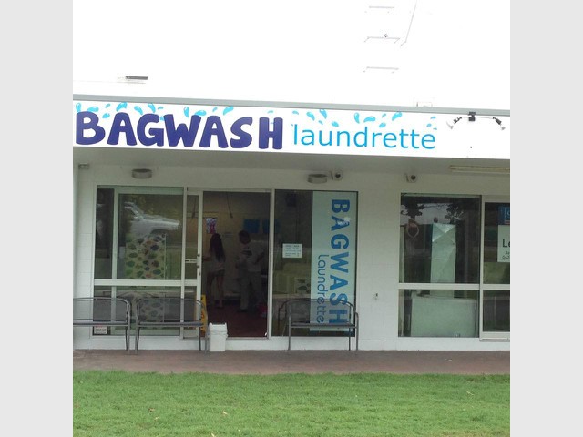 Bagwash Laundrette - Port Douglas Business Directory